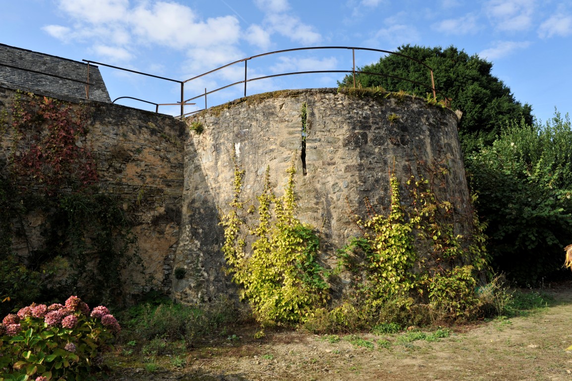 story of the château - Château de Craon V2